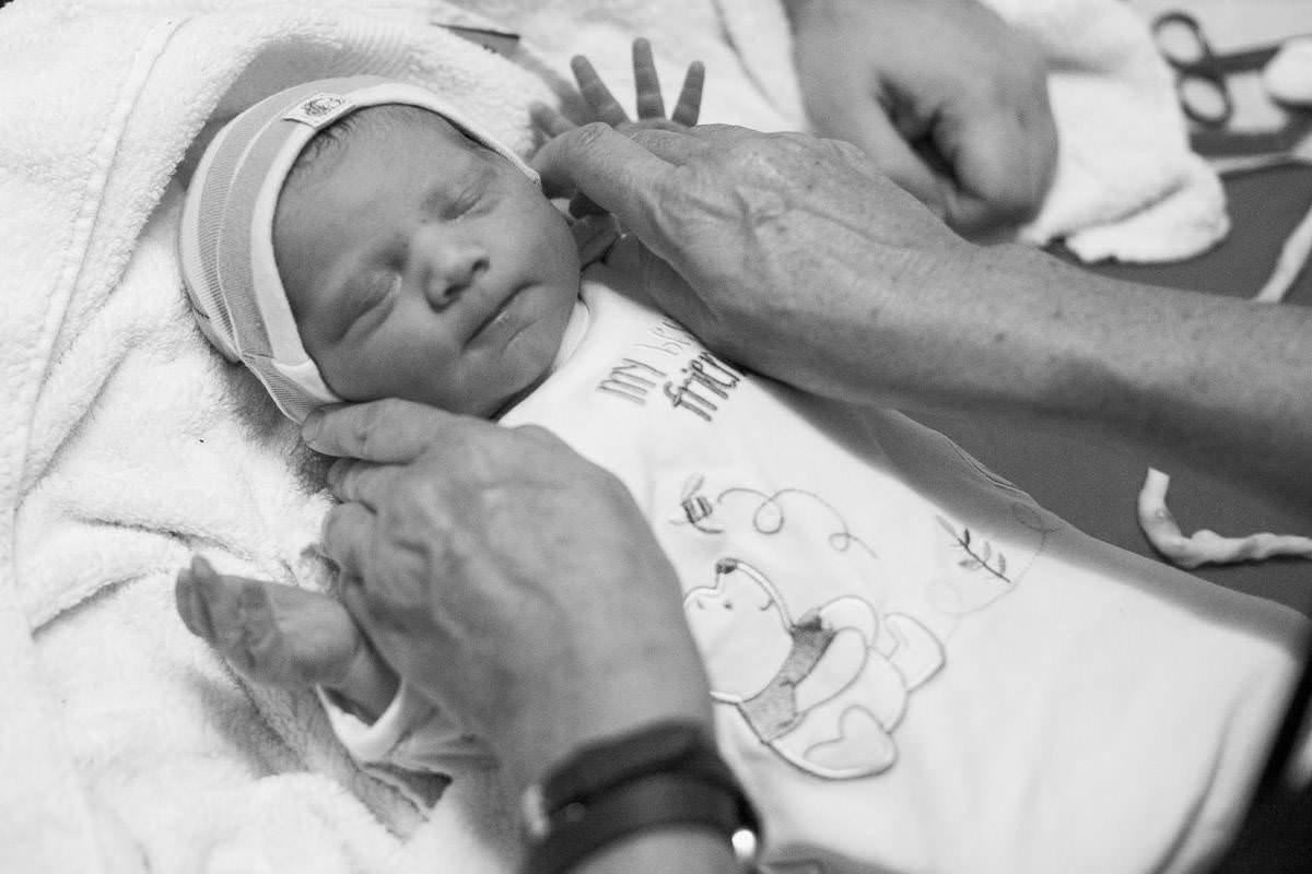 Geburt - eine überwältigende Erfahrung! - Geburtsfotograf Köln und NRW